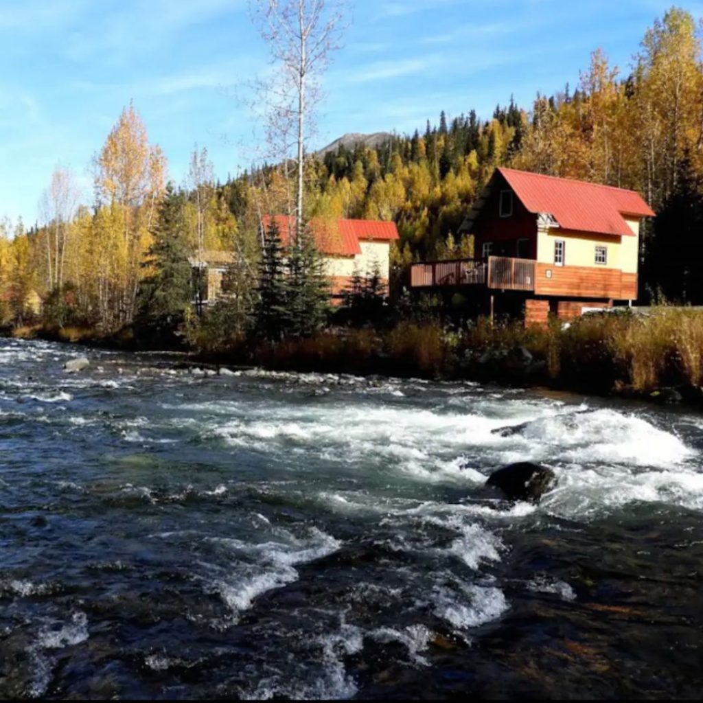19 Places to Pan for Gold in Alaska on Your Vacation (with maps)